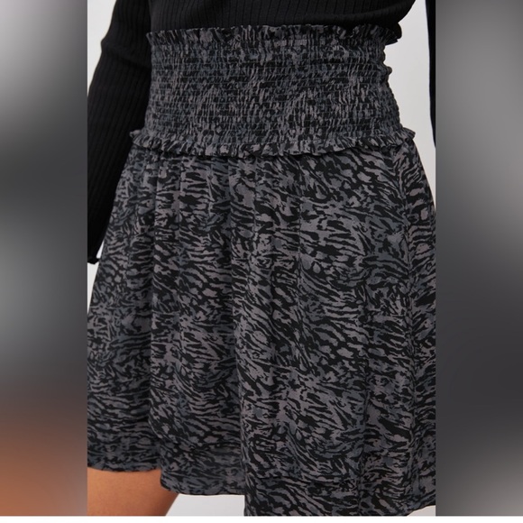 Rails | Skirts | Nwt Rails Addison Smocked Skirt In Charcoal Abstract ...